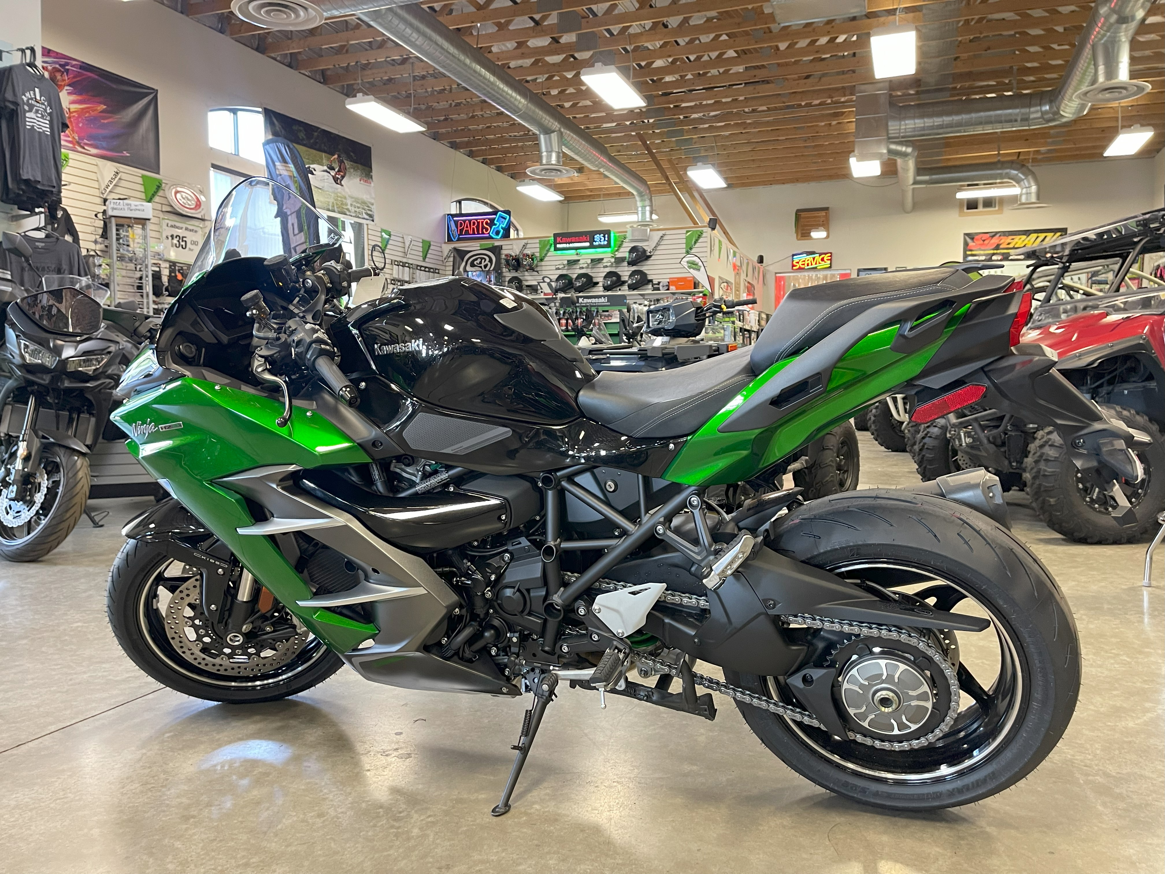2025-Kawasaki-NINJA-H2-SX-SE-ABS-Emerald-Blazed-Green/Metallic-Diablo ...